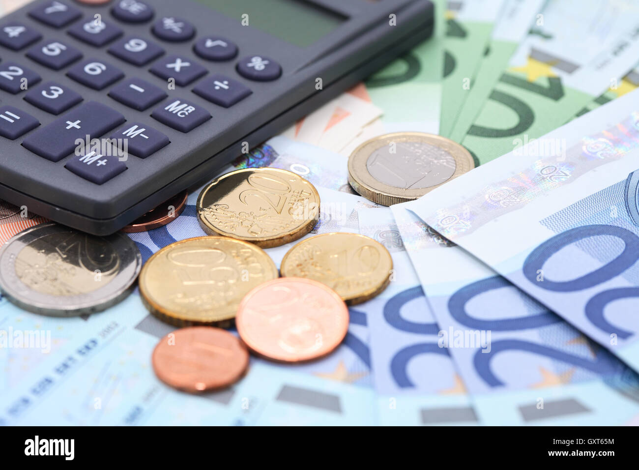 Calculation cash hi-res stock photography and images - Alamy