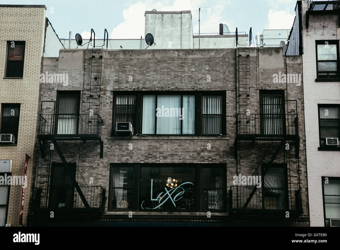 Nice building in NYC Stock Photo - Alamy