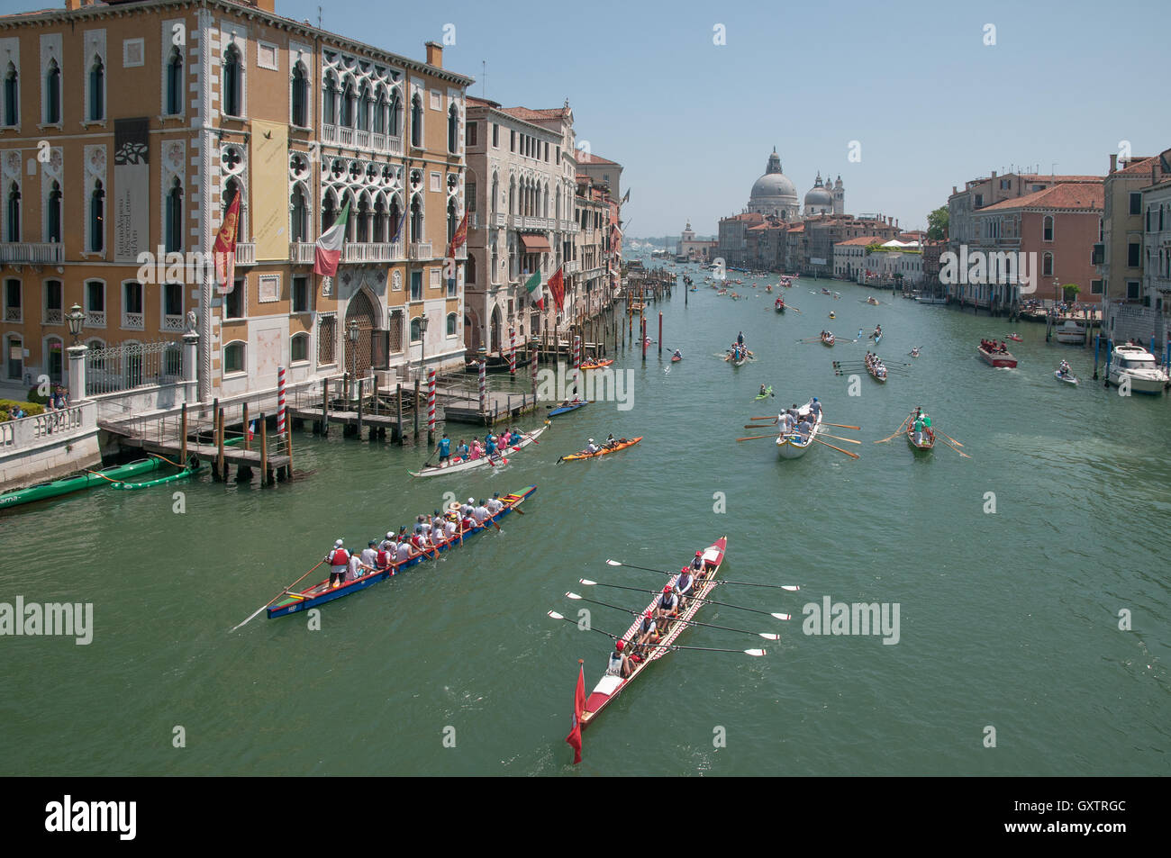 Lunga basilica hi-res stock photography and images - Alamy