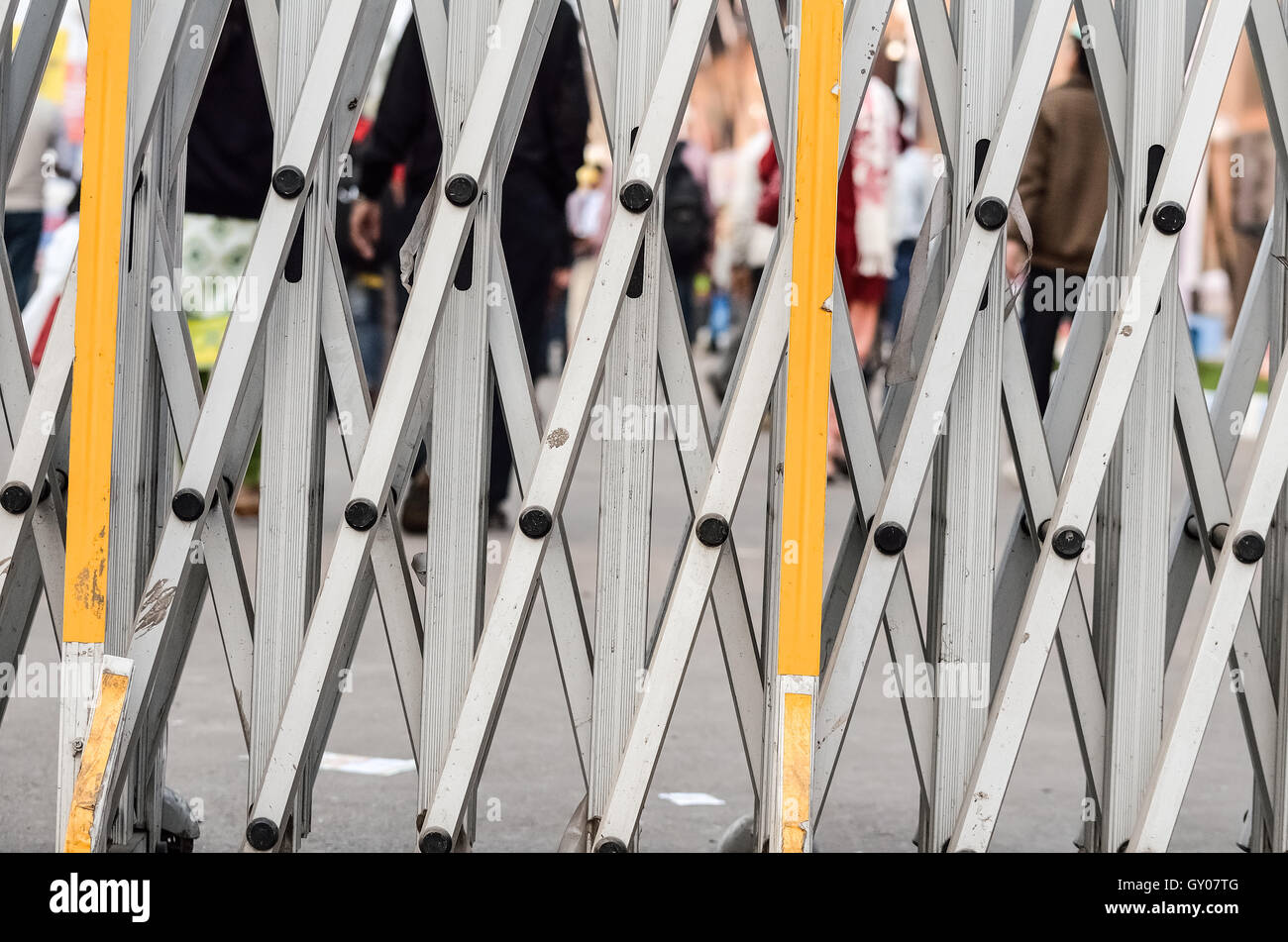 Crowd control railing hi-res stock photography and images - Alamy
