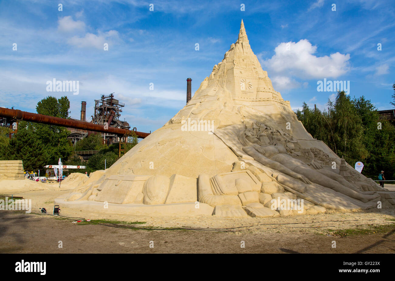Sandburg at the Landschaftspark Duisburg, world record attempt for the ...