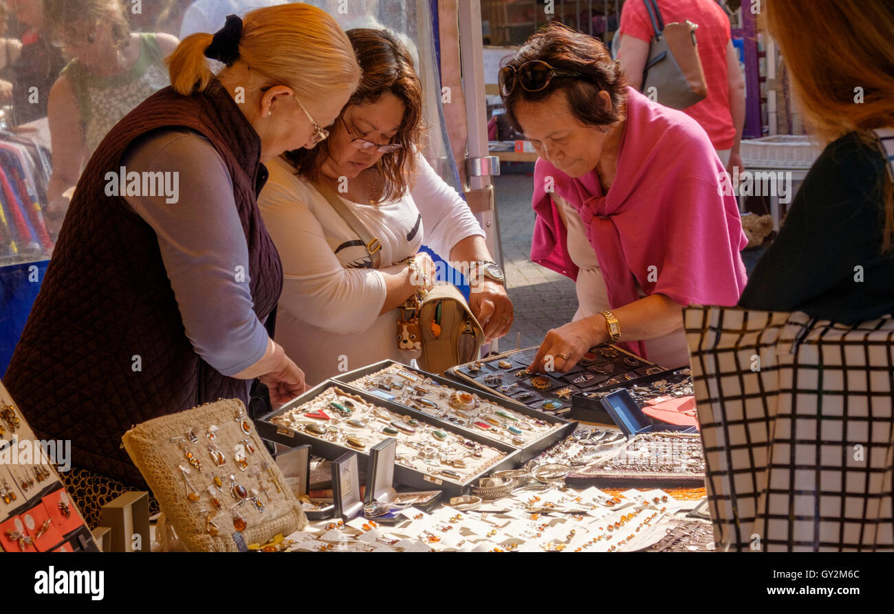 Around the University city of Oxford england Gloucester Green Market ...