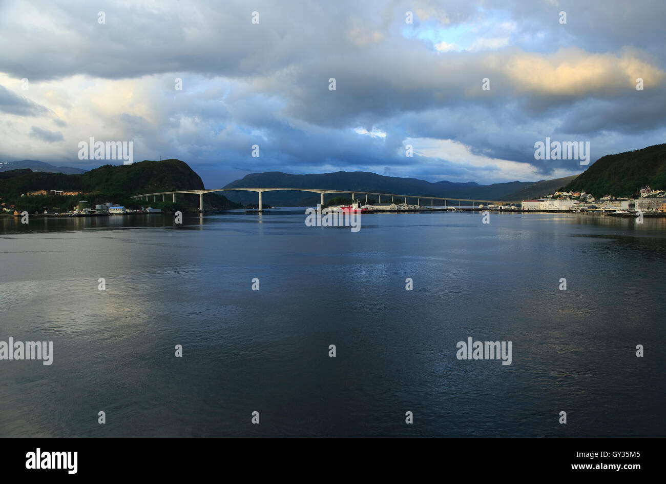 Concrete cantilever bridge hi-res stock photography and images - Alamy