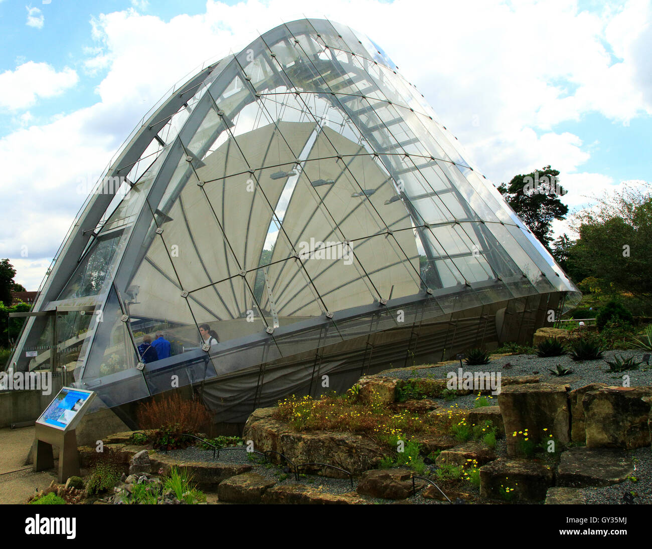 Davies Alpine House opened 1986, Kew Gardens, Royal Botanic Gardens ...