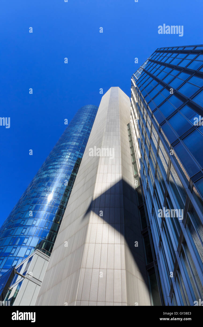 Maintower skyscraper, headquarters for Landesbank Hessen-Thüringen ...