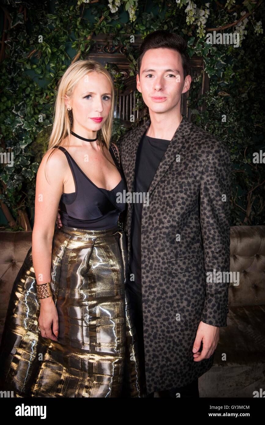 London empics photo picture date hi-res stock photography and images ...