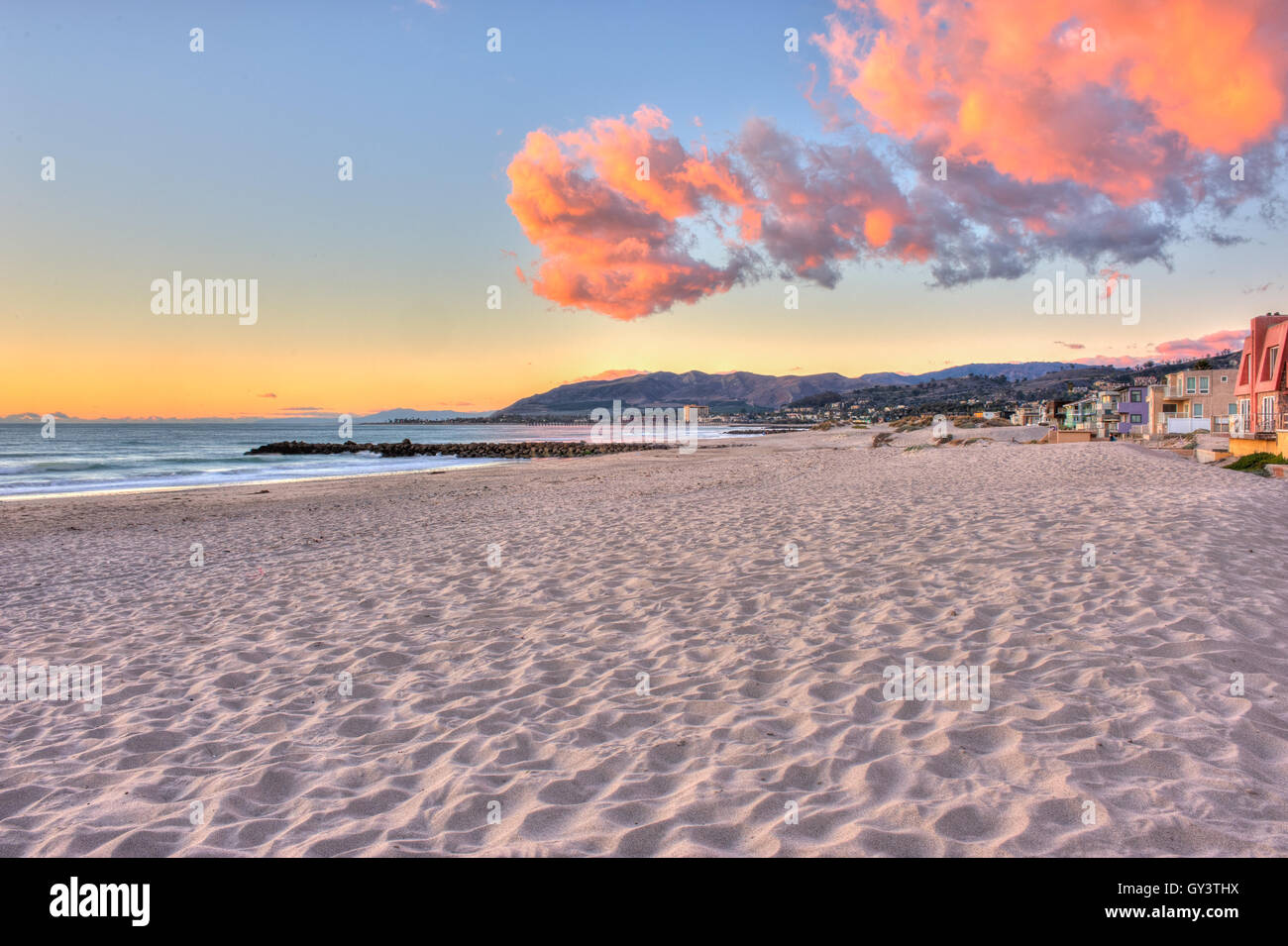 Sandy shore at sunset hi-res stock photography and images - Alamy