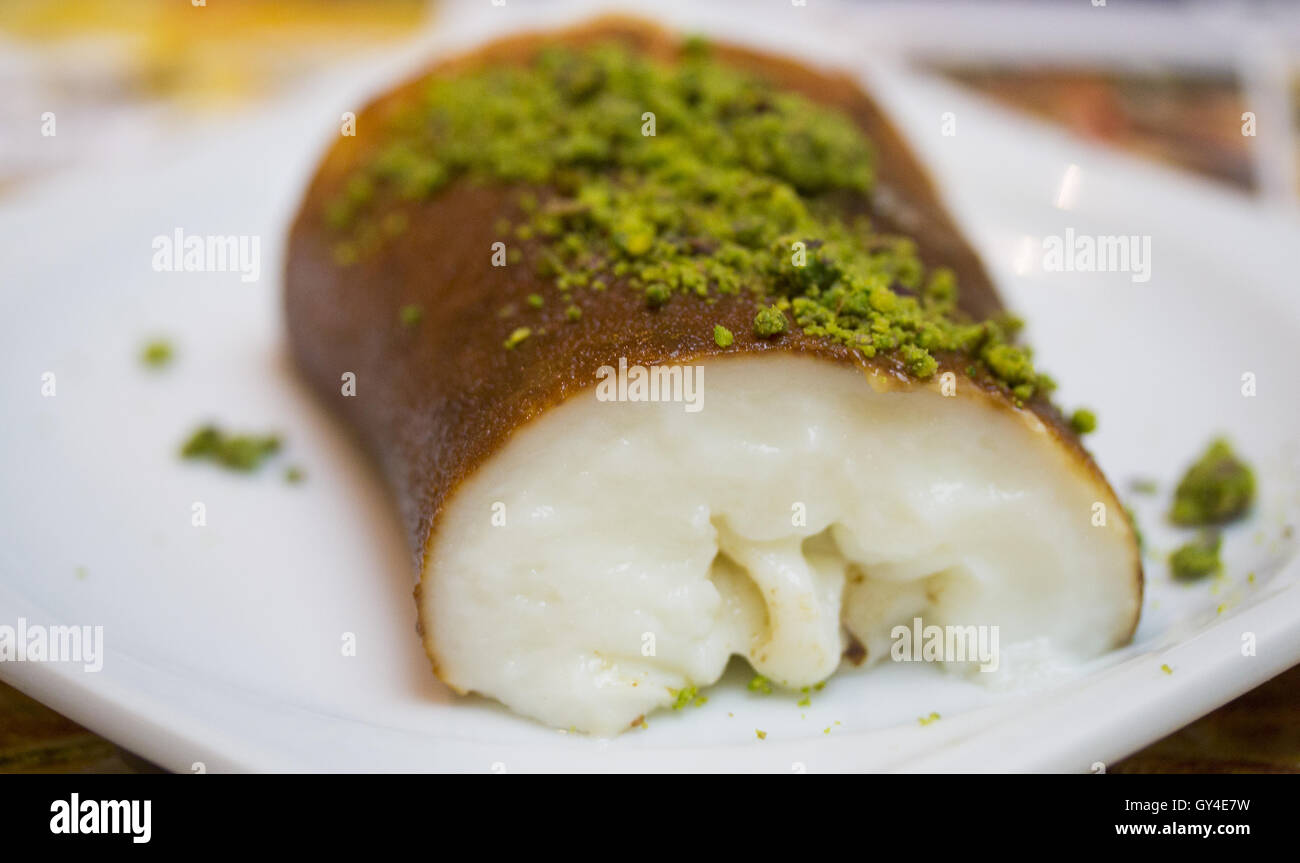 Kazandibi - Pudding with caramel base Stock Photo - Alamy