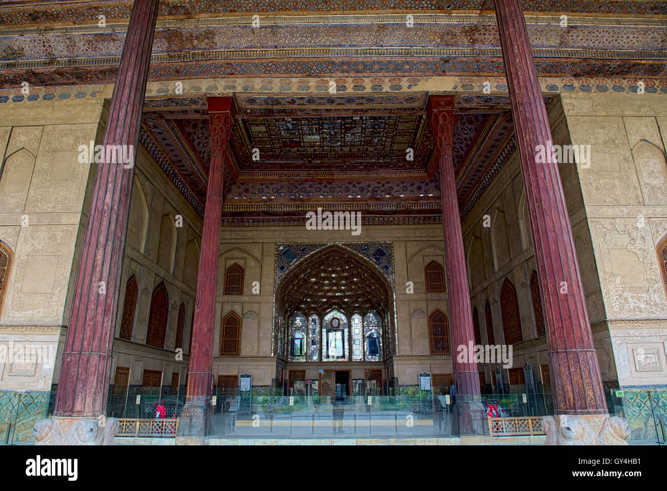 Chehel sotoun square hi-res stock photography and images - Alamy