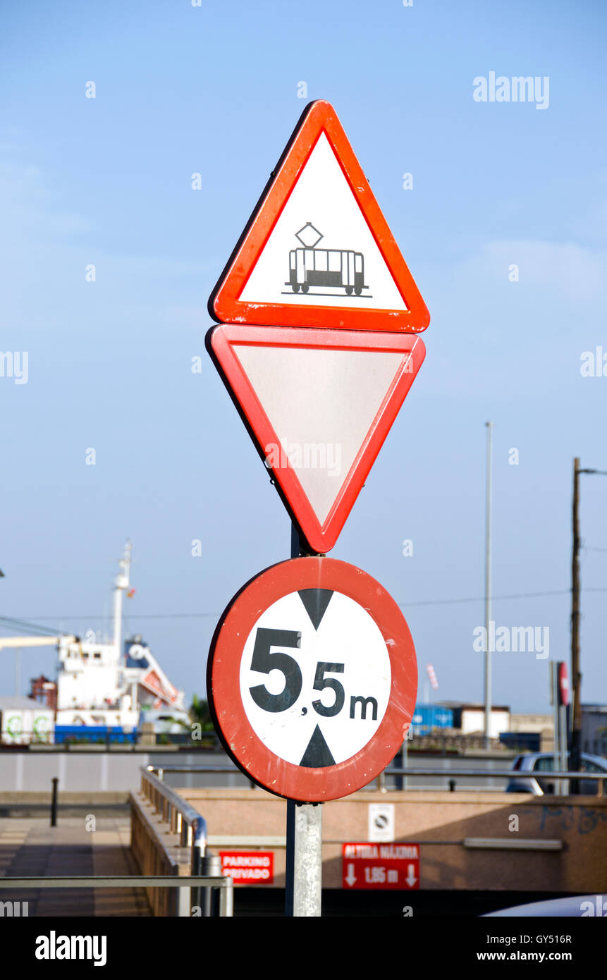 Tram road signs hi-res stock photography and images - Alamy