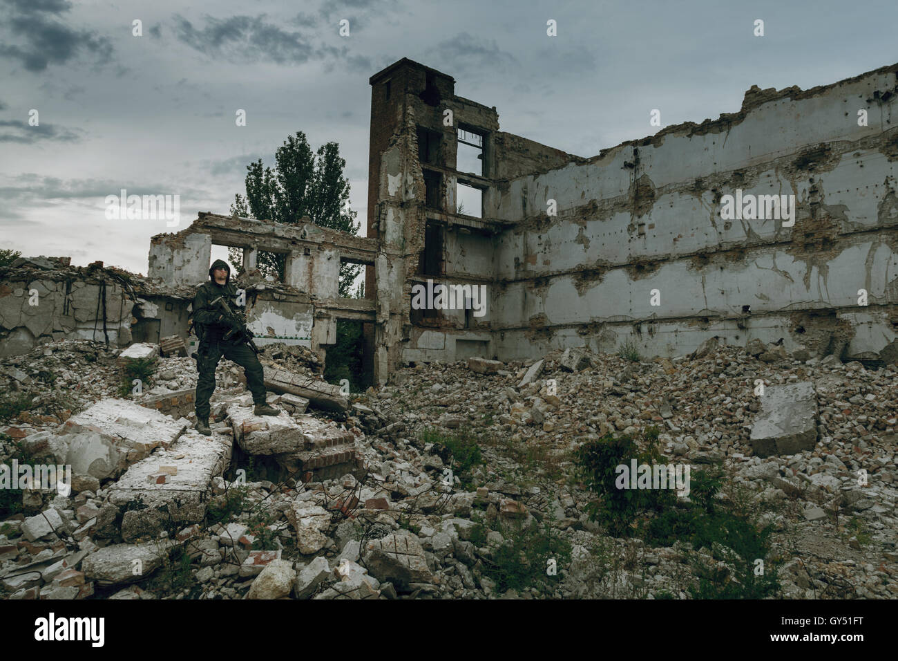 Nuclear post apocalypse survivor Stock Photo - Alamy