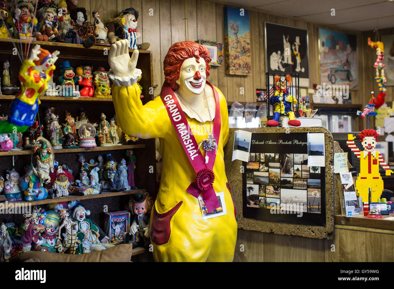 The clown motel nevada hi-res stock photography and images - Alamy