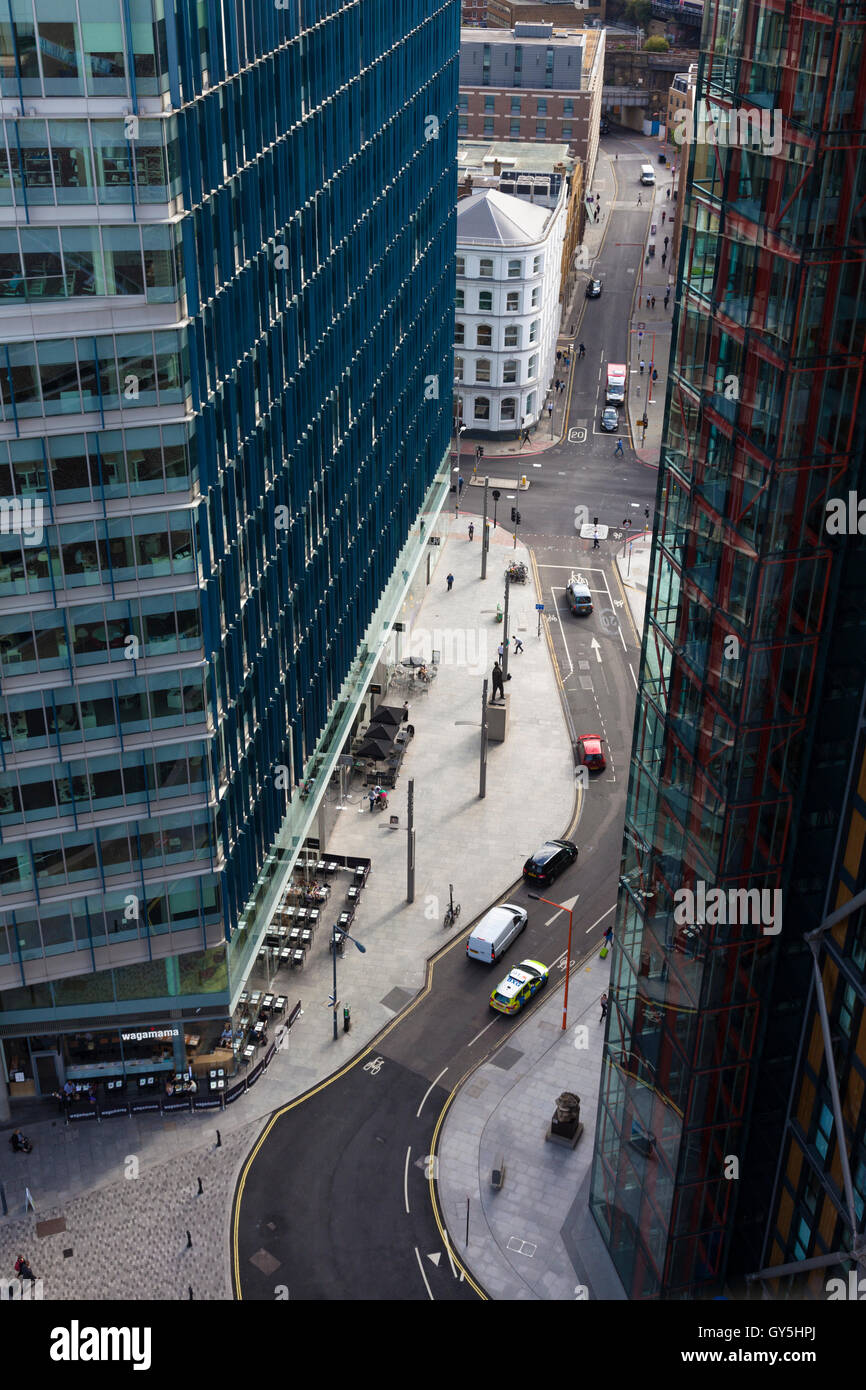 Modern tower blocks hi-res stock photography and images - Alamy