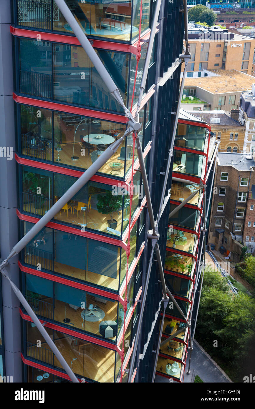 Residential tower block hi-res stock photography and images - Alamy