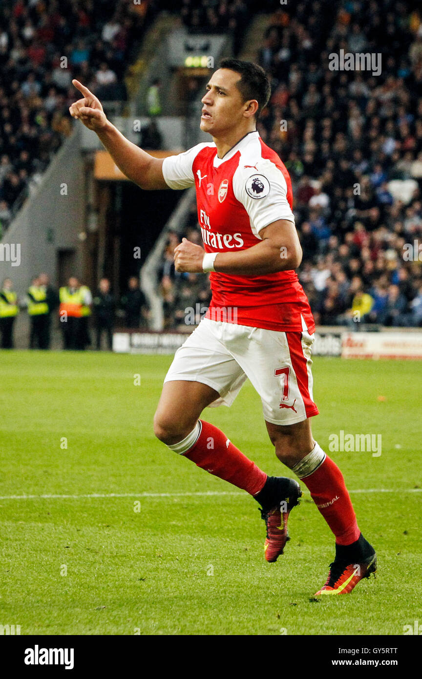Arsenal's Alexis Sanchez celebrates scoring his sides third goal during ...