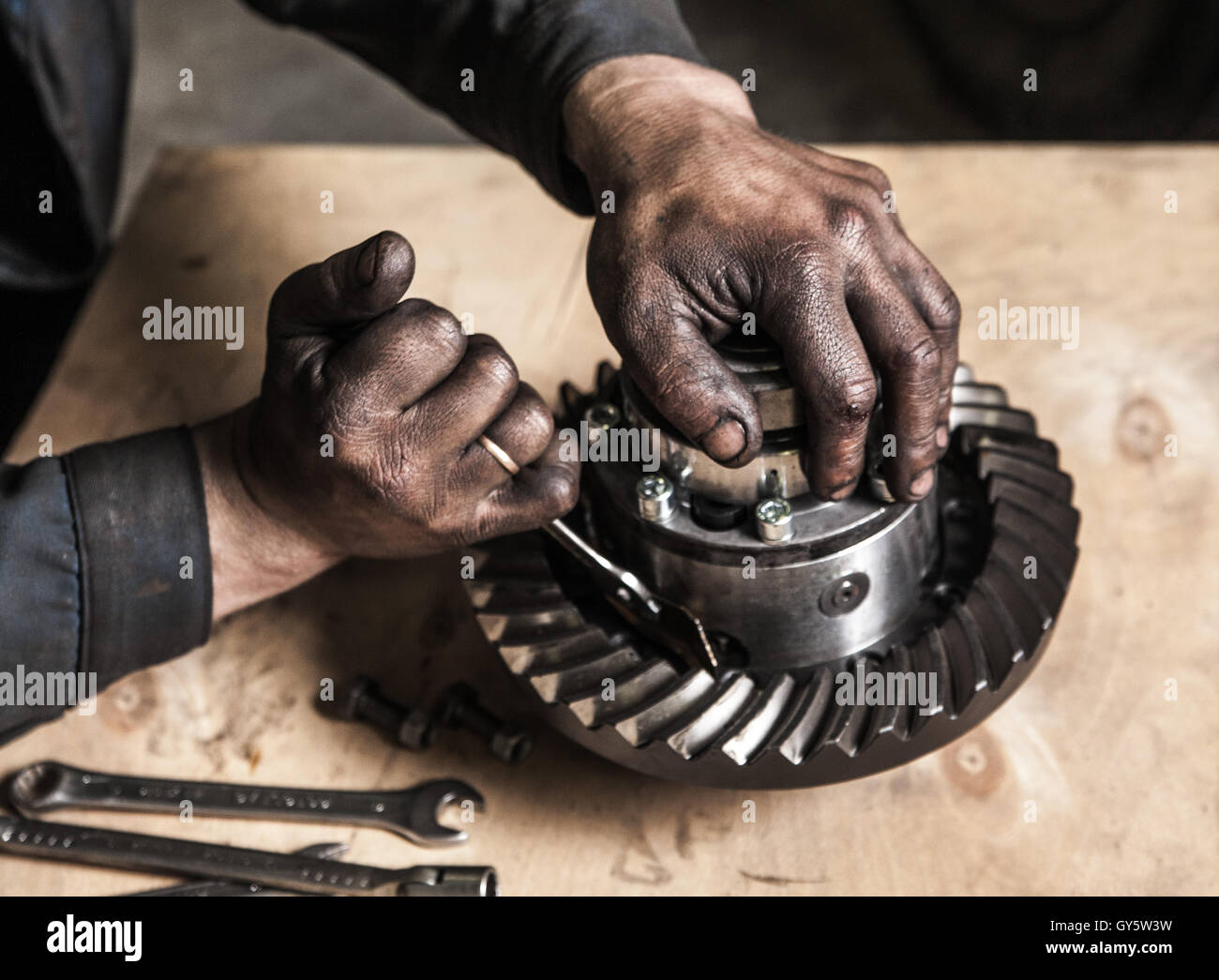 Working men dirty hands tools hi-res stock photography and images - Alamy