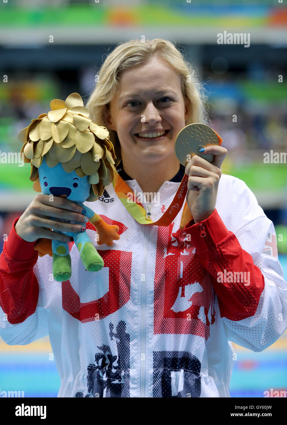 Great Britain's Hannah Russell celebrates winning gold in the Women's ...
