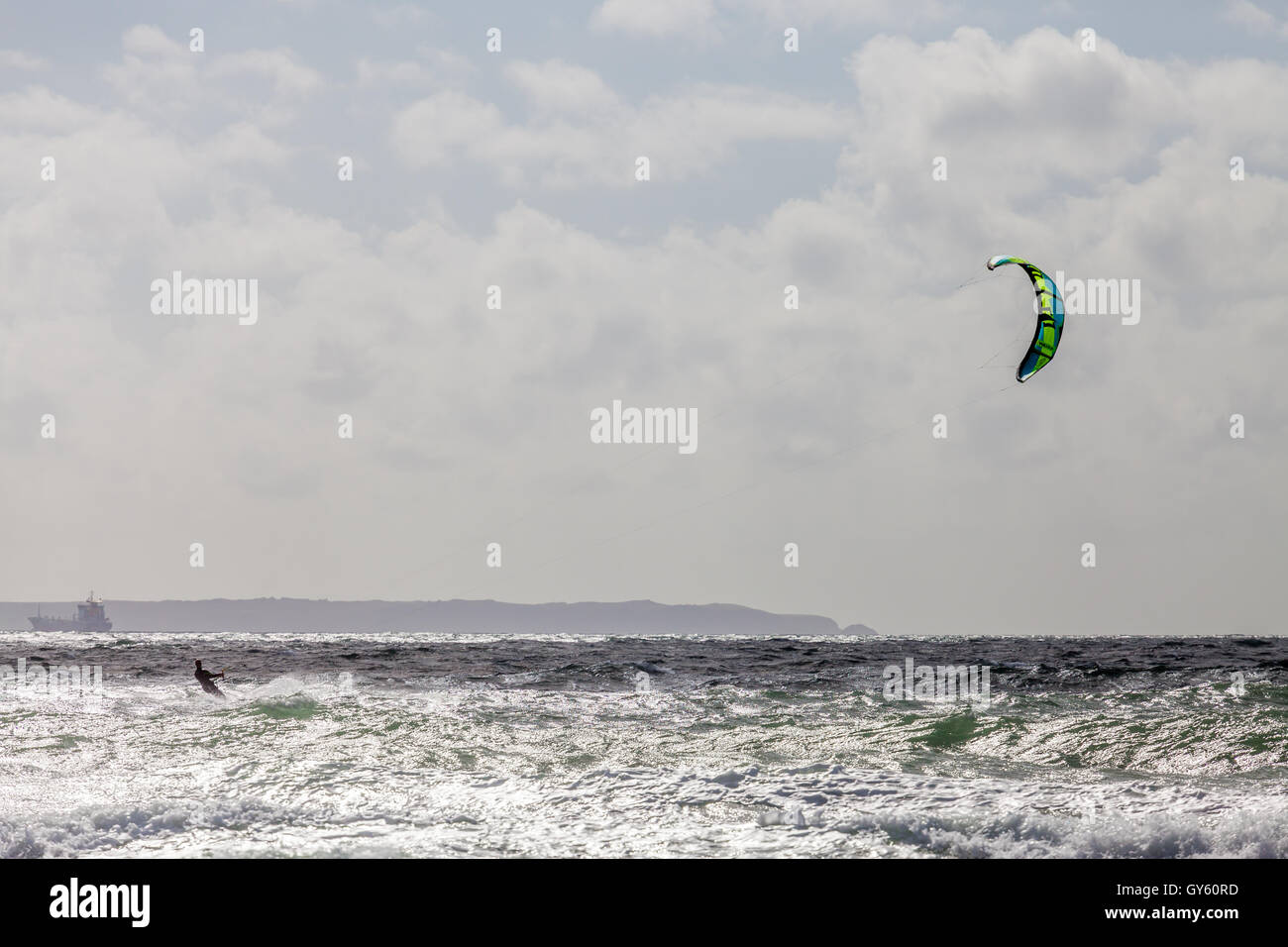 Kite surfing at Newgale, Pembrokeshire Stock Photo - Alamy
