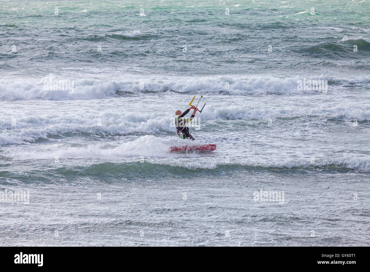 Kite surfing at Newgale, Pembrokeshire Stock Photo - Alamy