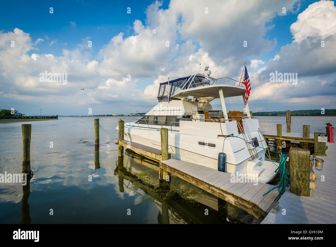 Boat docked on the Potomac River waterfront, in Alexandria, Virginia ...