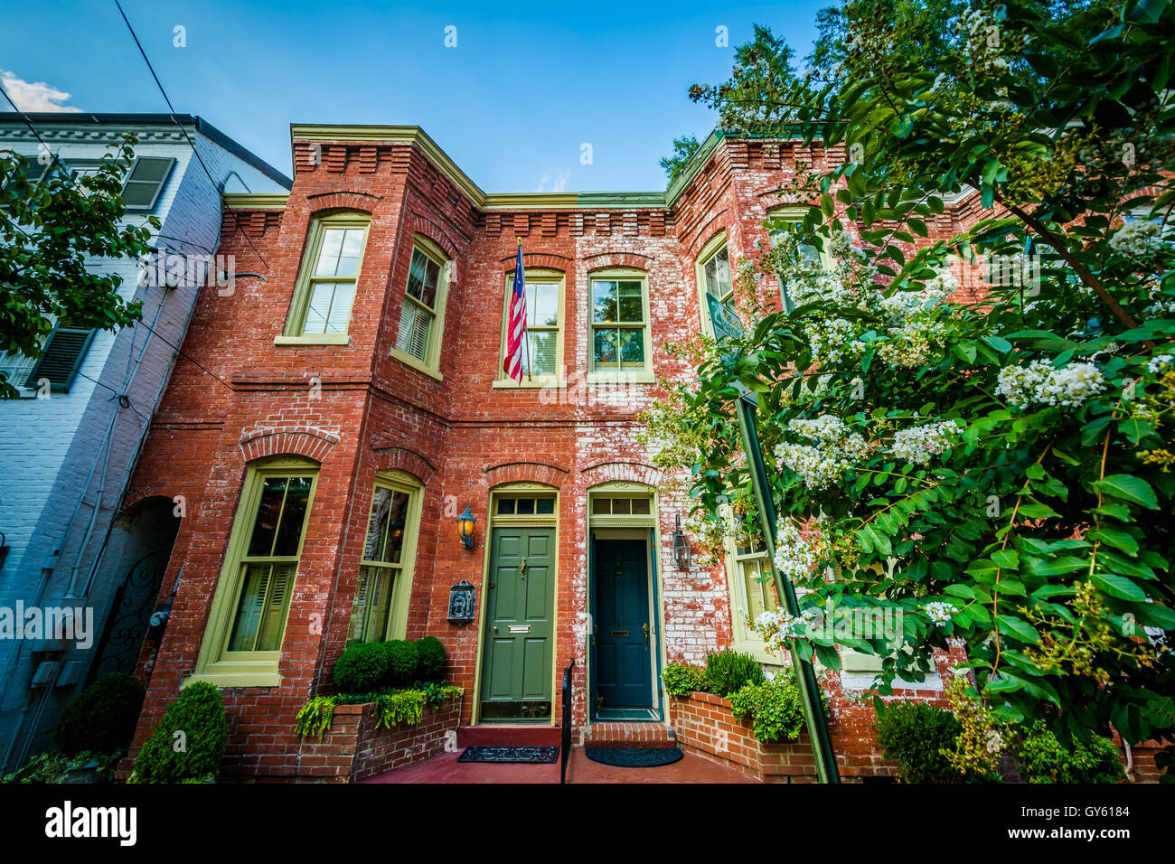 Old brick houses in the Old Town of Alexandria, Virginia Stock Photo ...