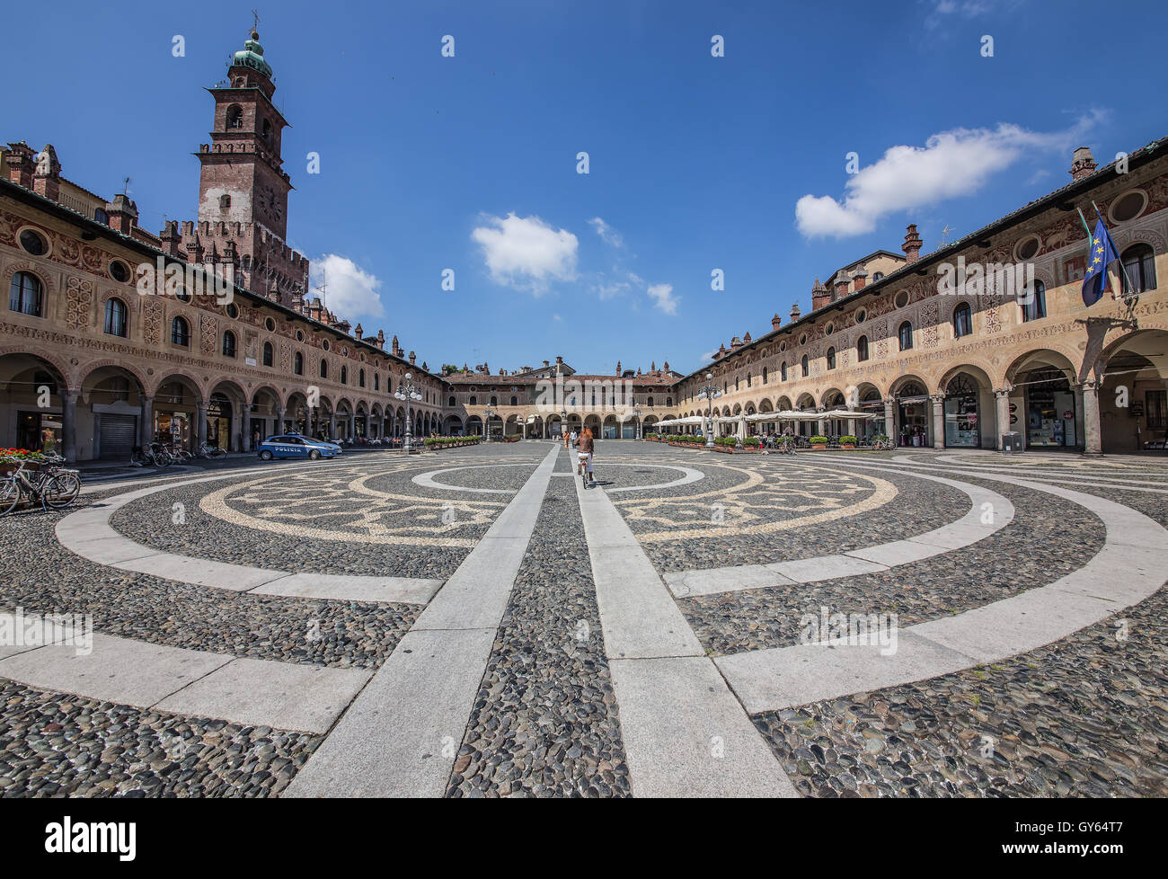 Vigevano piazza ducale, Italy Stock Photo - Alamy