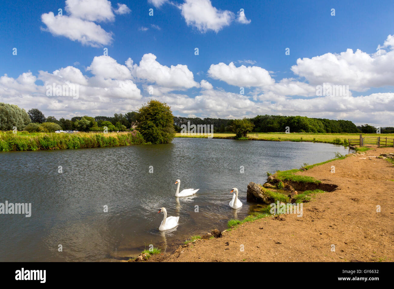 River meander uk hi-res stock photography and images - Alamy