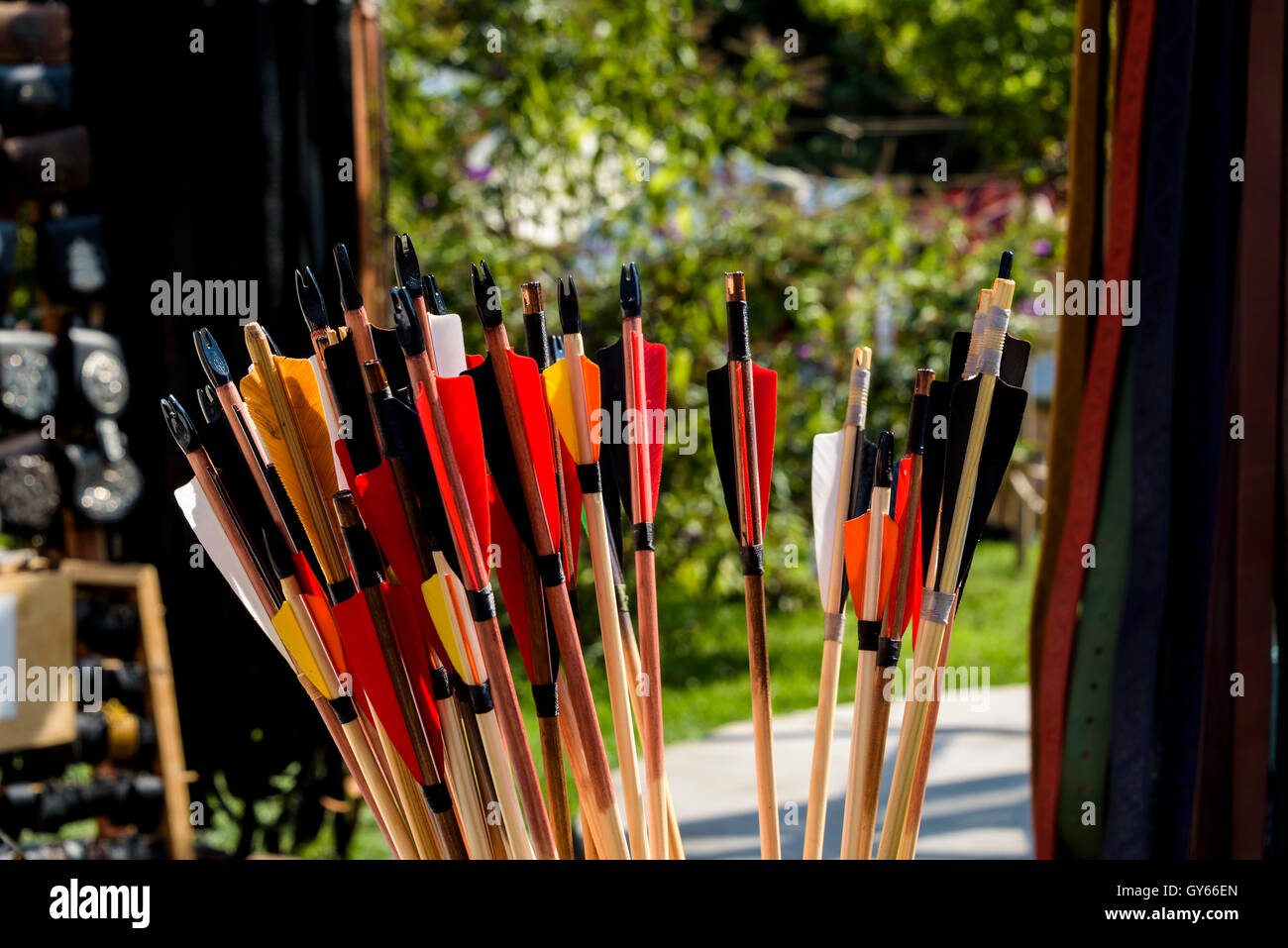 Medieval arrows hi-res stock photography and images - Alamy