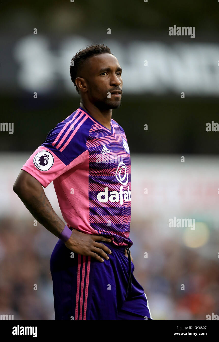 Sunderland's Jermain Defoe appears dejected during the Premier League ...