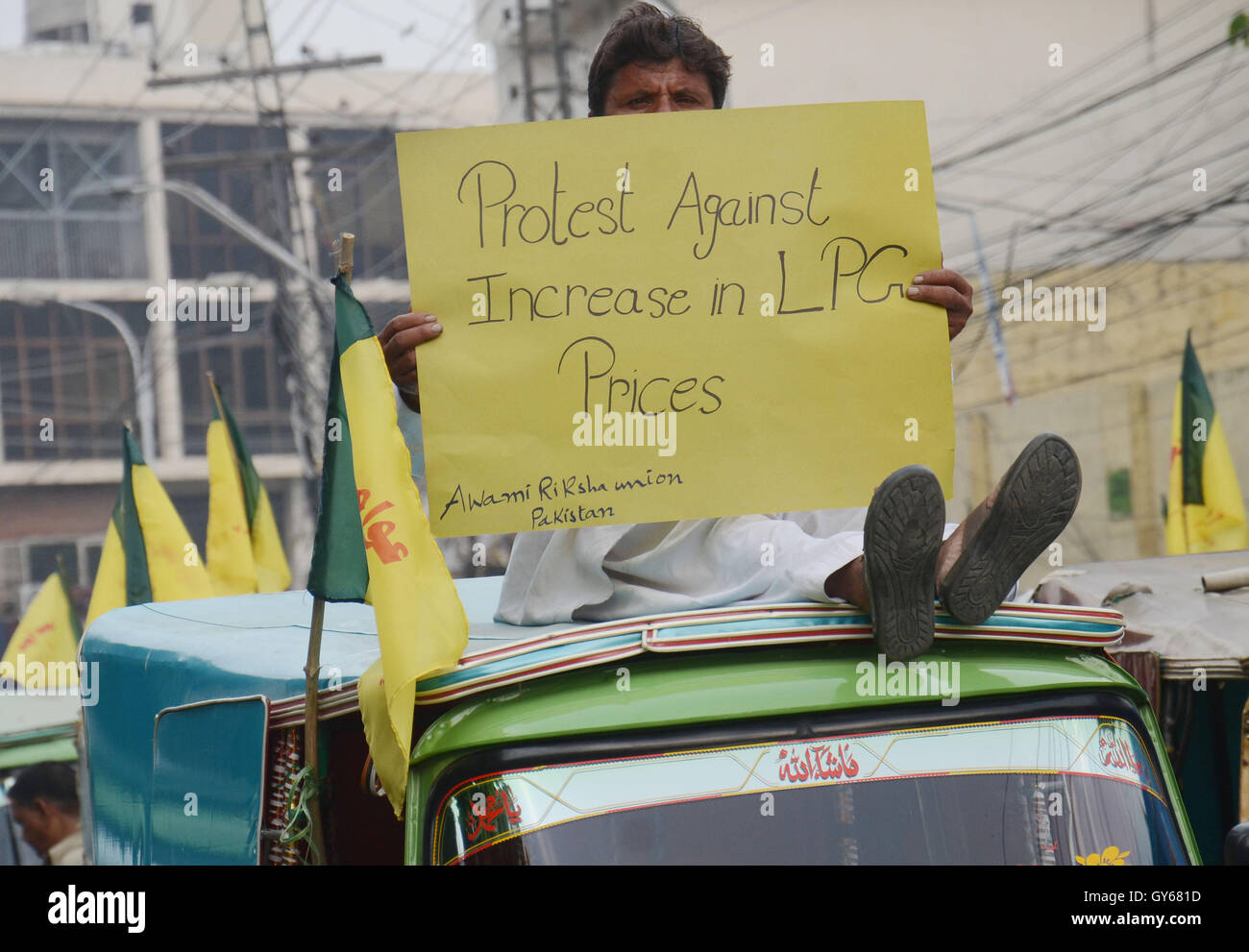 Lahore, Pakistan. 18th Sep, 2016. Pakistani activists (drivers) of ...