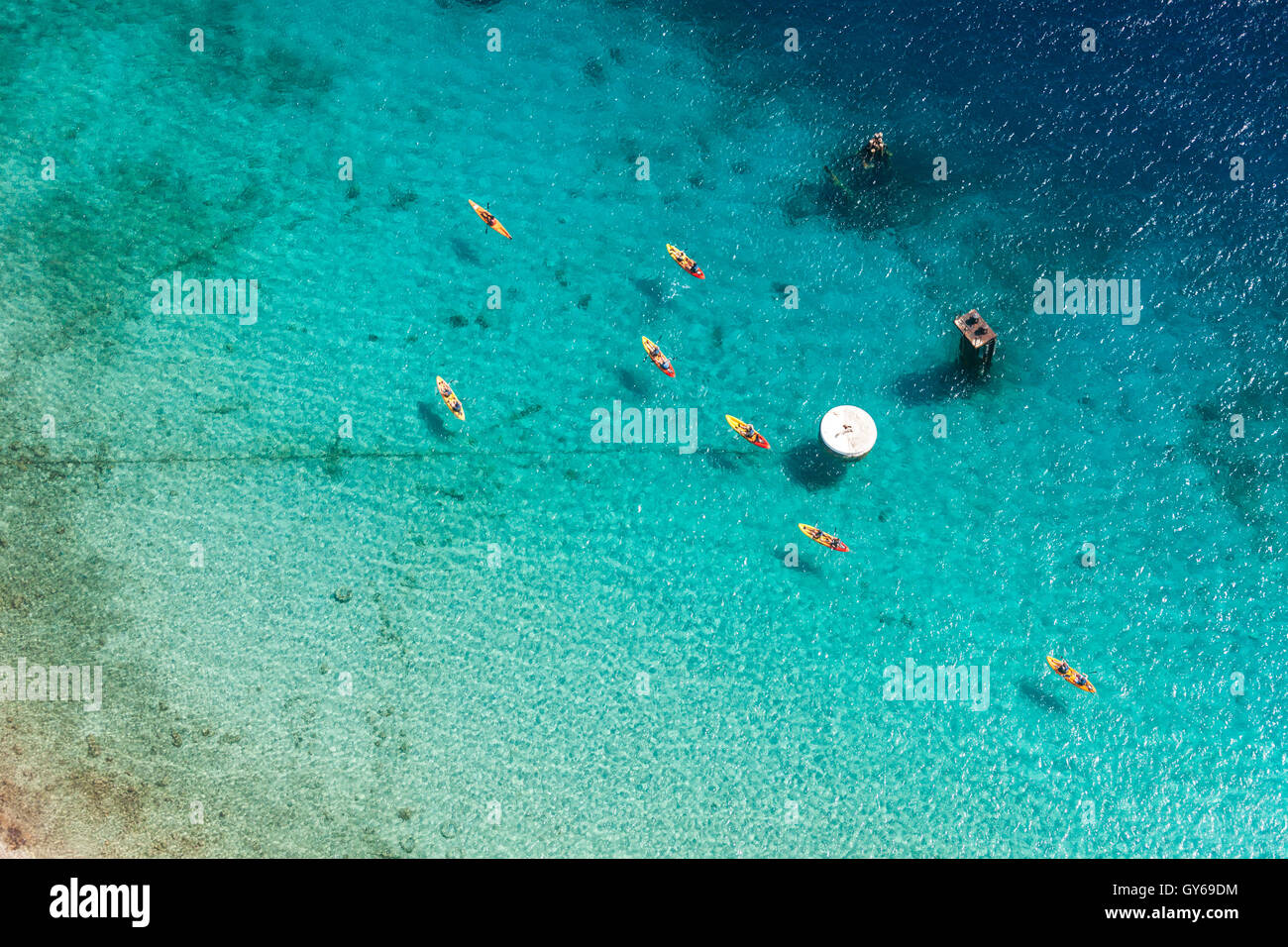 Waters with canoes hi-res stock photography and images - Alamy