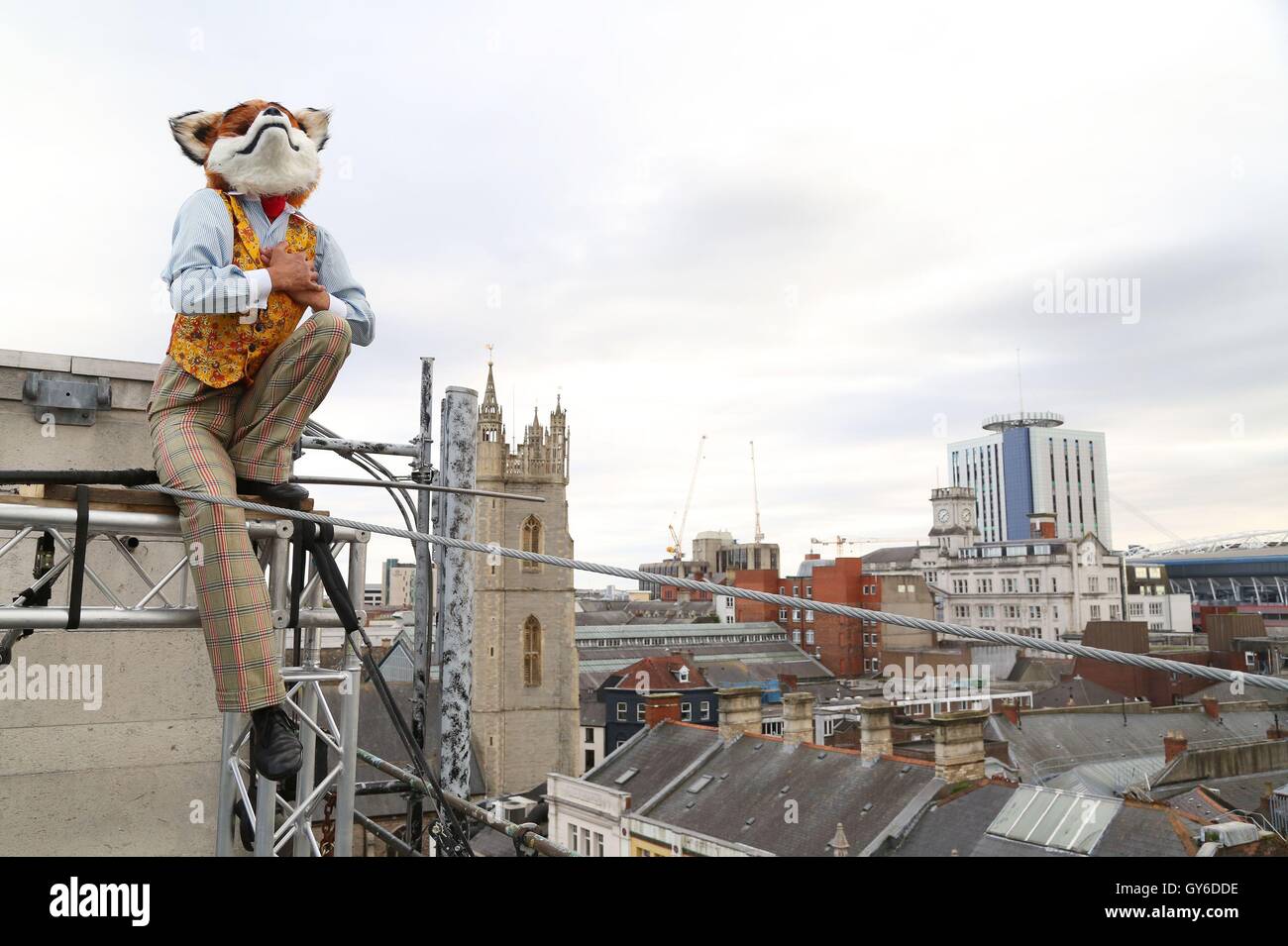 EDITORIAL USE ONLY High wire walker Chris Bullzini as fantastic Mrr Fox ...
