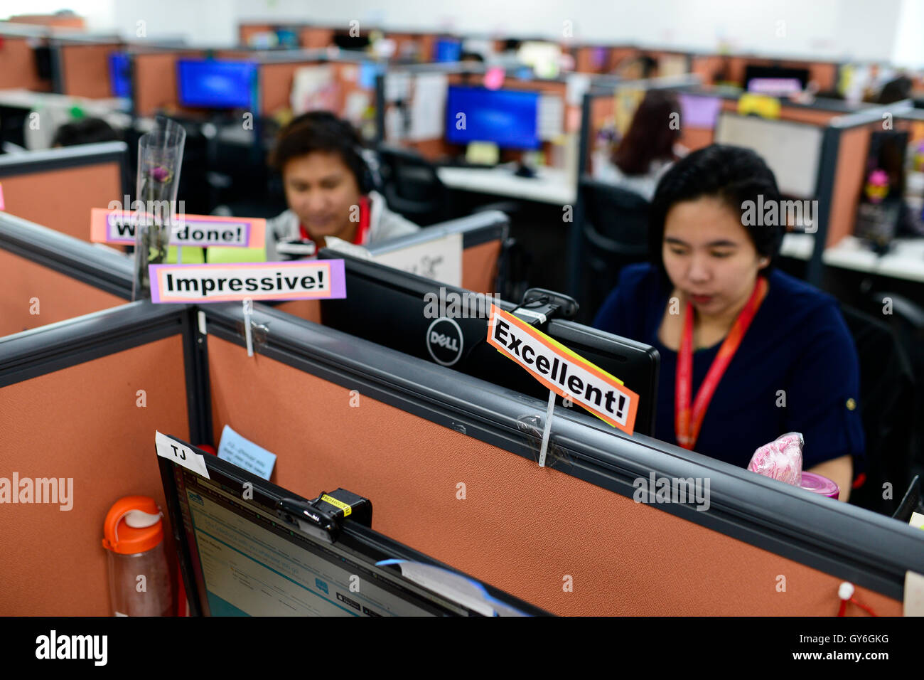 PHILIPPINES, Manila, KPO Knowledge Process Outsorcing, callcenter von Global Learning working ...