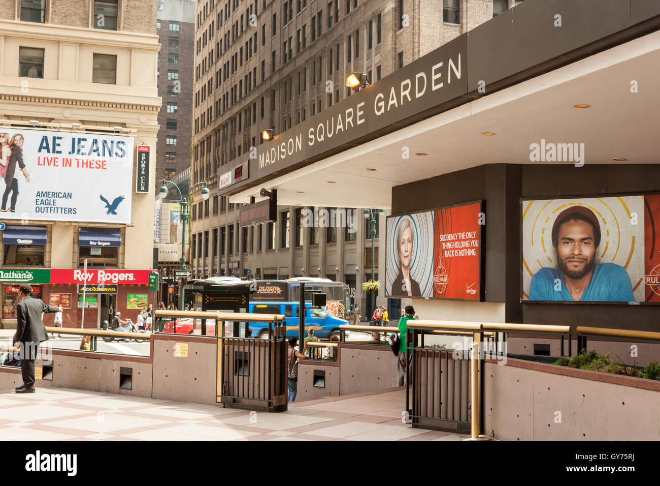 Madison square garden concert poster hi-res stock photography and ...