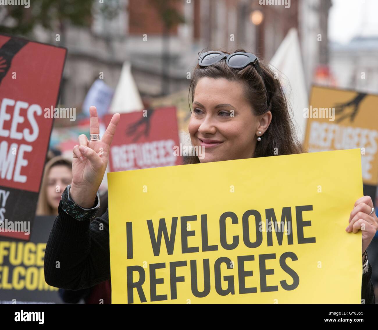 Refugees welcome sign hi-res stock photography and images - Alamy