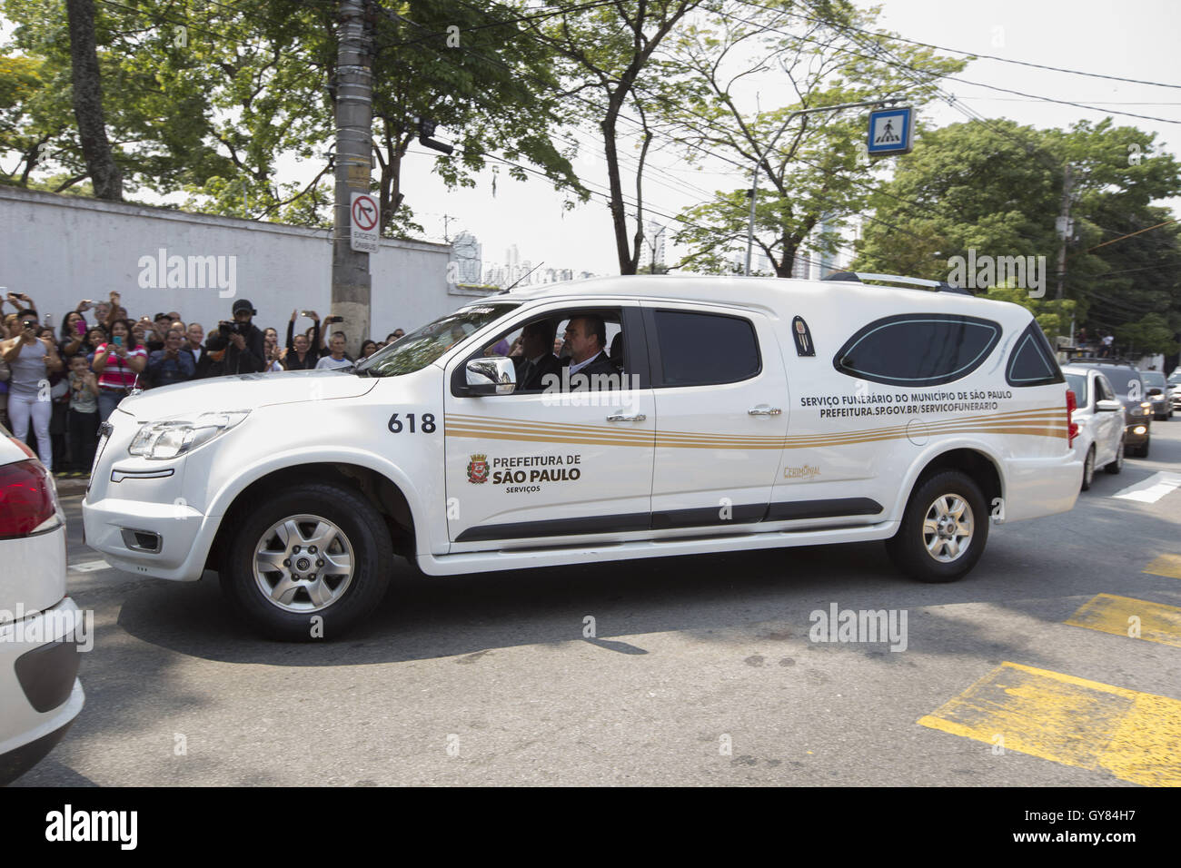 Soap opera actors hi-res stock photography and images - Alamy