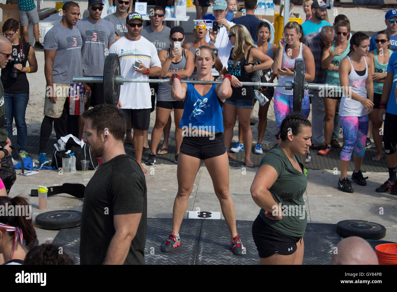 New York, New York, USA. 17th Sep, 2016. Crossfit workout competition ...