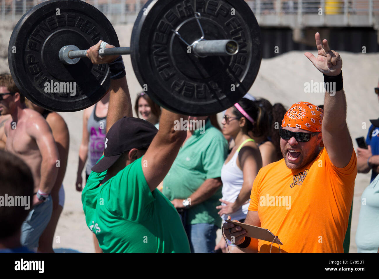 New York, New York, USA. 17th Sep, 2016. Crossfit workout competition ...