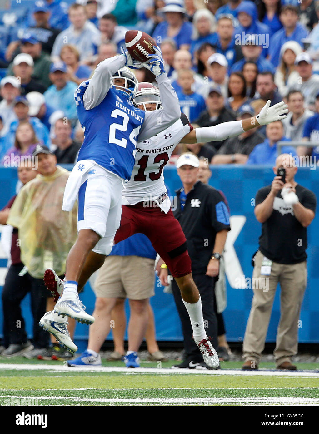 Lexington, KY, USA. 17th Sep, 2016. Kentucky Wildcats defensive back ...