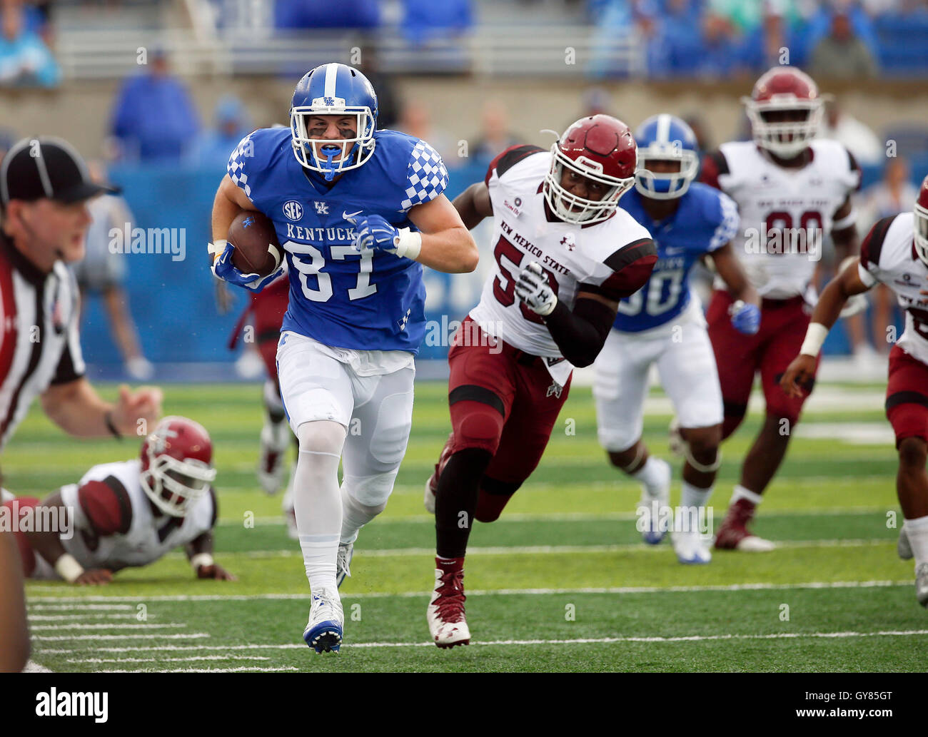 Lexington, KY, USA. 17th Sep, 2016. Kentucky Wildcats tight end C.J ...