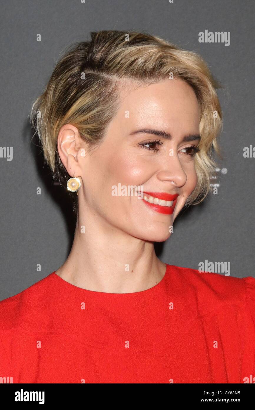 Sarah paulson actress hi-res stock photography and images - Alamy