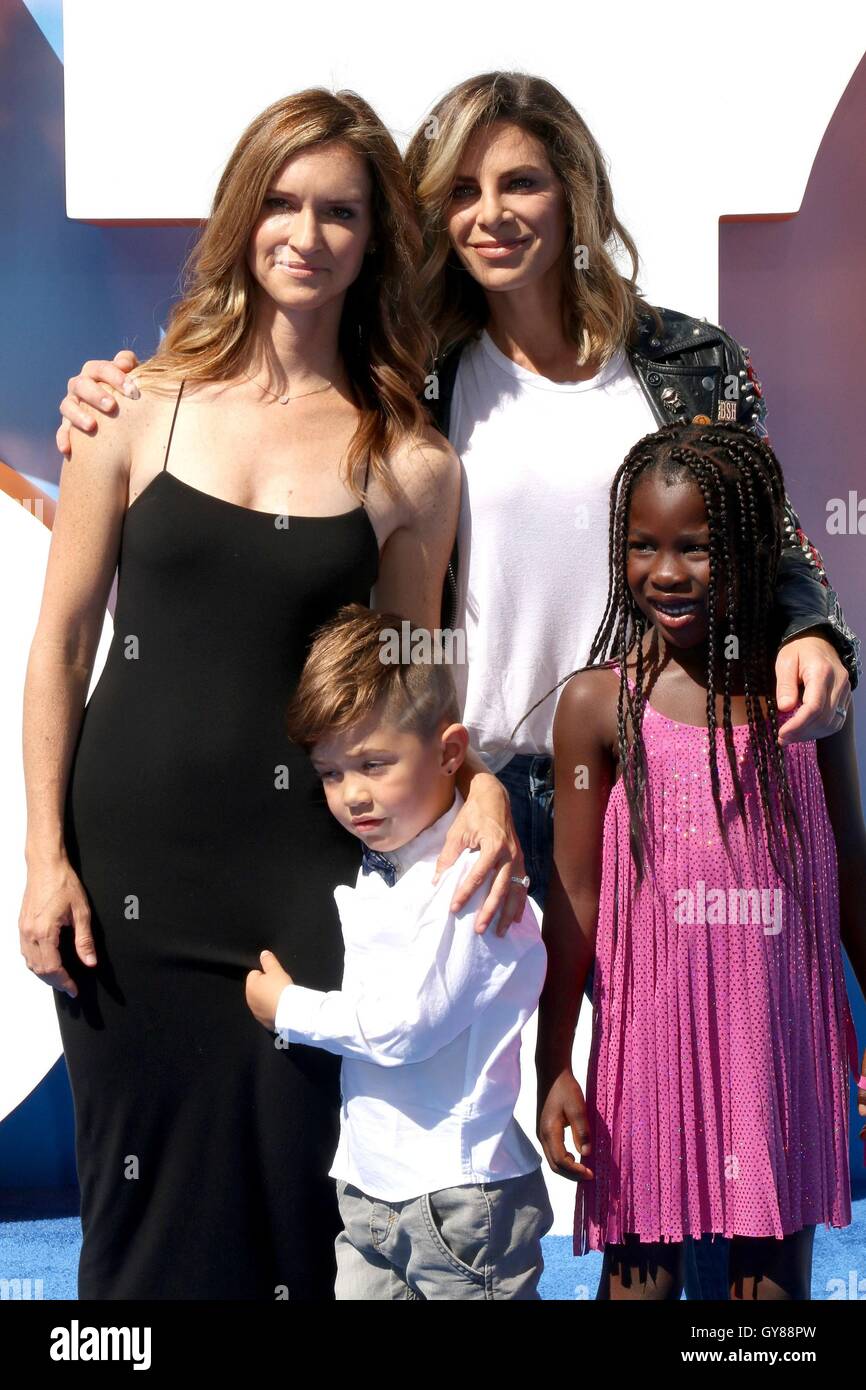 Heidi rhoades hi-res stock photography and images - Alamy