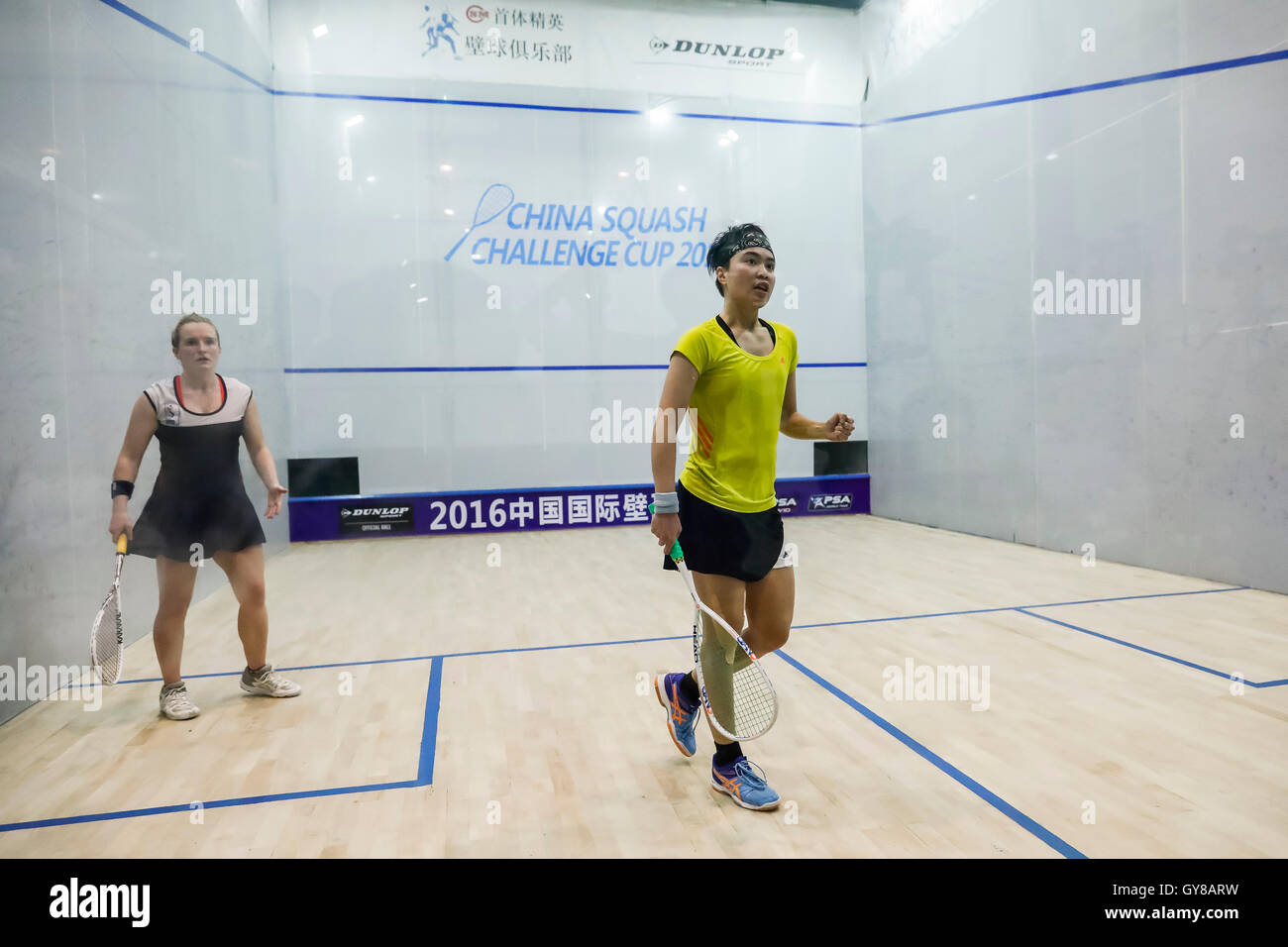 Beijing, China. 18th Sep, 2016. Tong Tsz-Wing (R) of Hong Kong, China ...