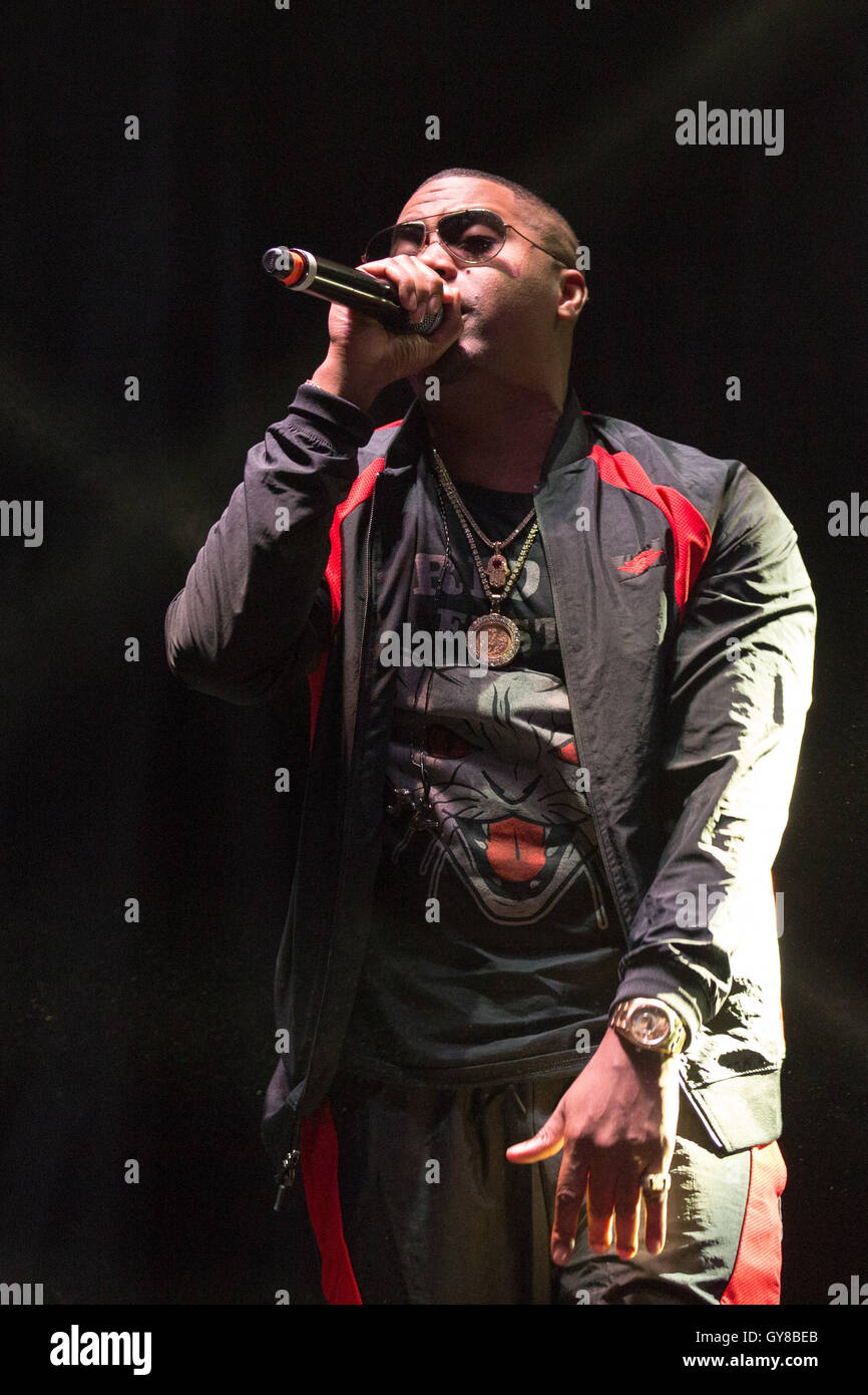 Chicago, Illinois, USA. 17th Sep, 2016. Rapper NAS (NASIR BIN OLU DARA ...