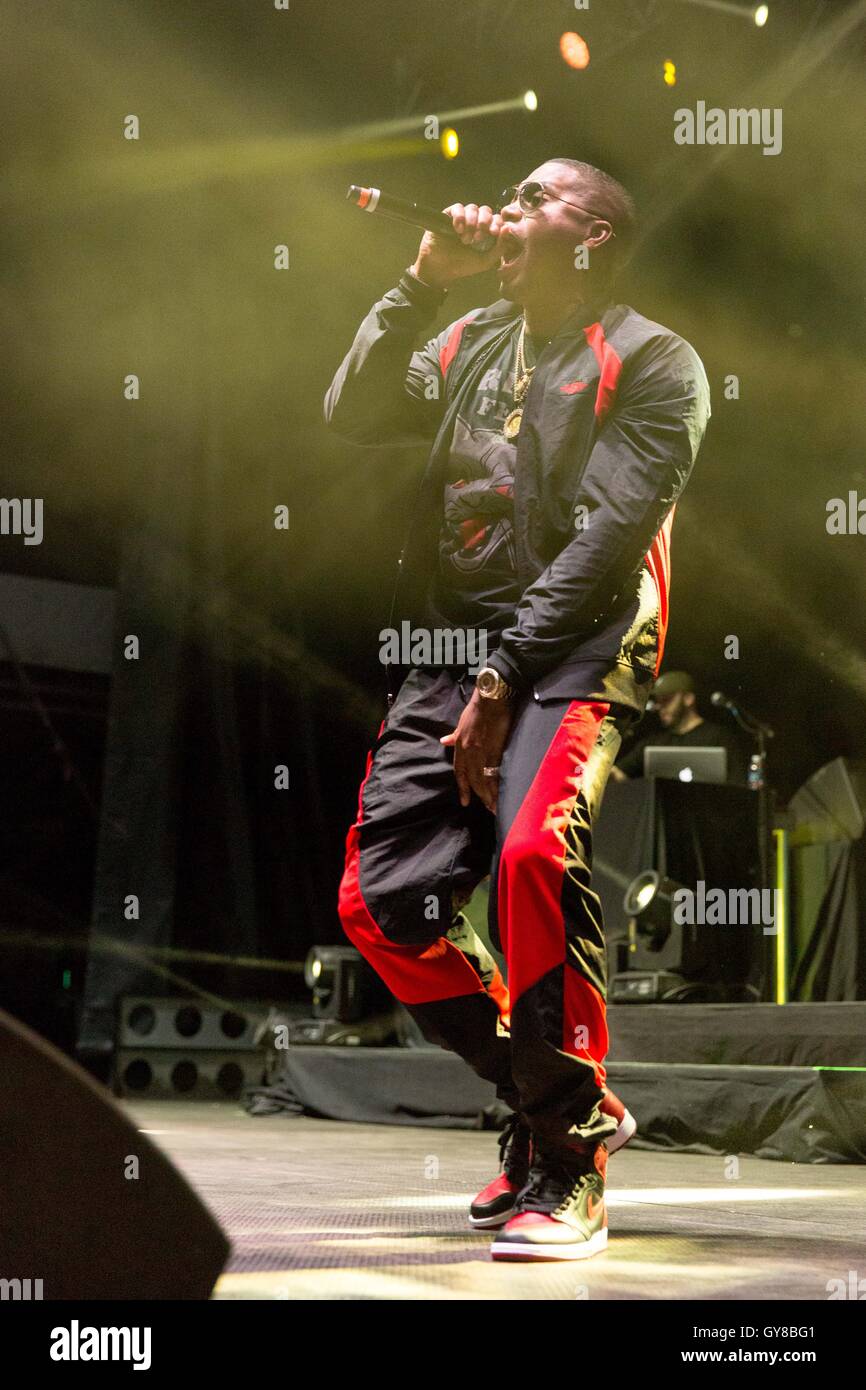 Chicago, Illinois, USA. 17th Sep, 2016. Rapper NAS (NASIR BIN OLU DARA ...