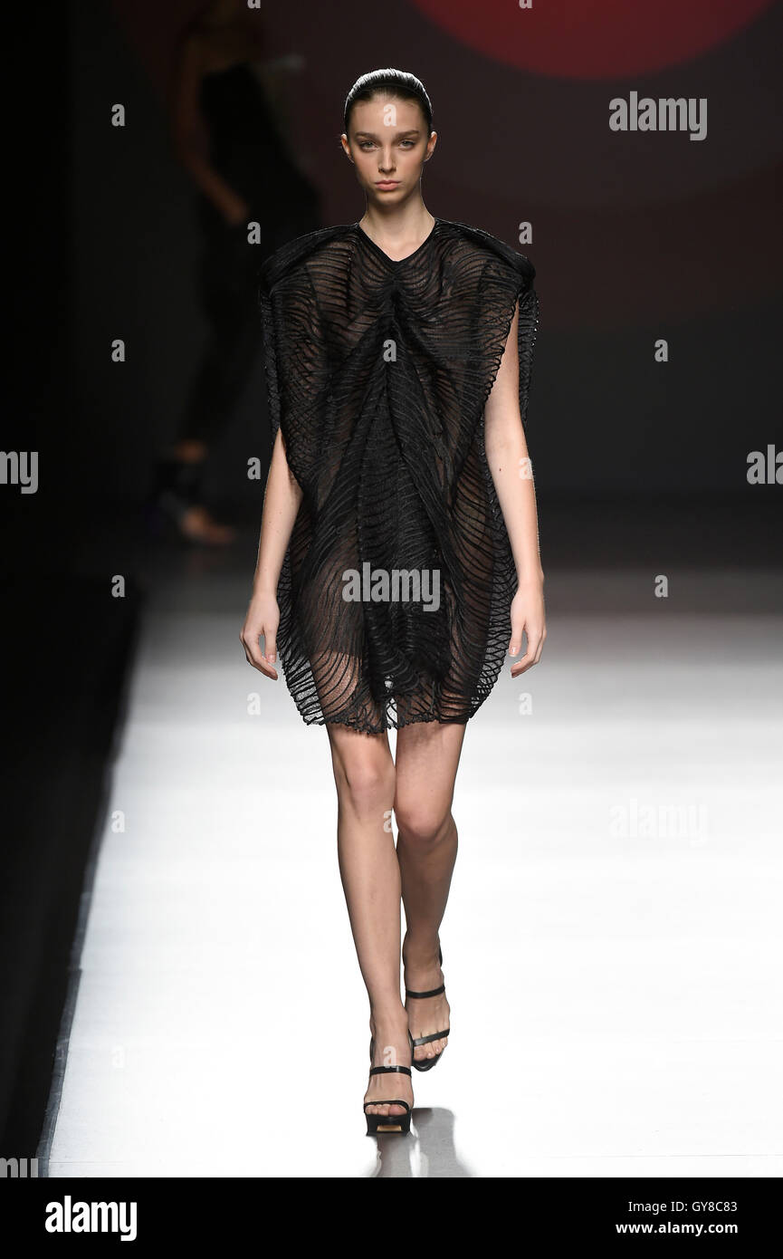 Madrid, Spain. 18th Sept, 2016. A model wears at collection runway a ...