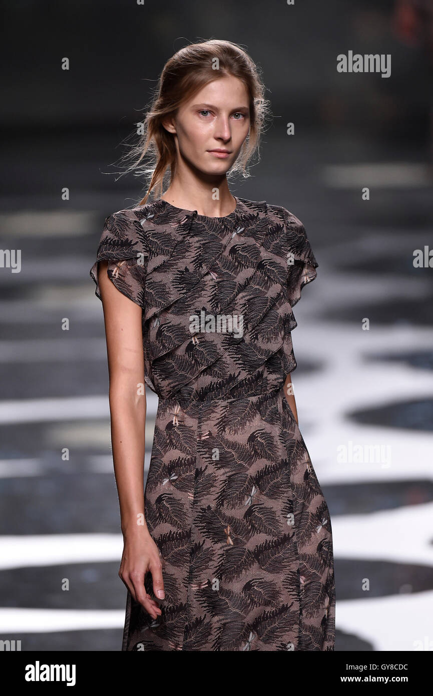 Madrid, Spain. 18th Sept, 2016. A model wears at collection runway a ...