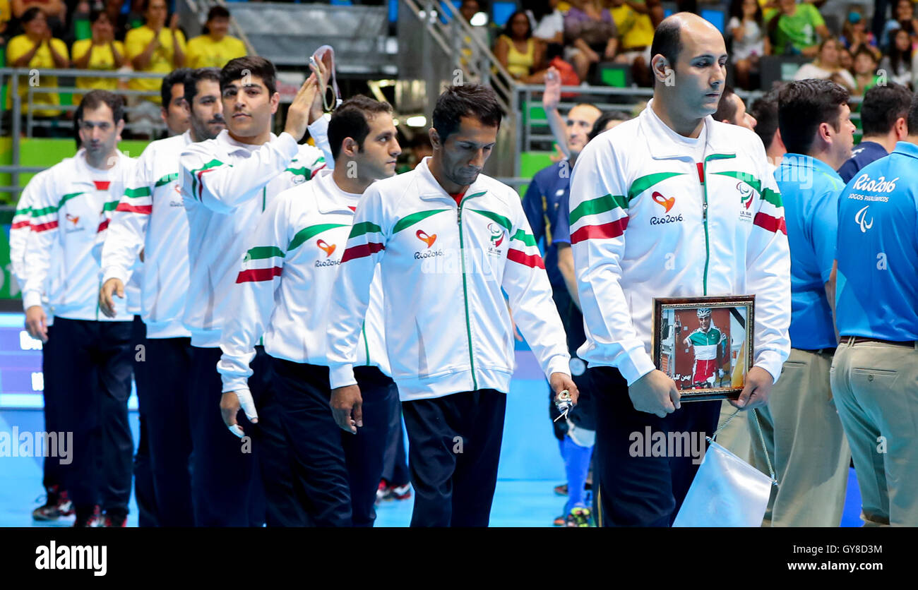 Rio Di Janeiro, Brazil. 18th Sept, 2016. The Team of Iran shows a ...