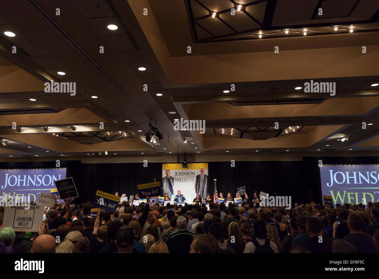 Seattle, Washington: Vice presidential candidate Bill Weld, wearing a ...