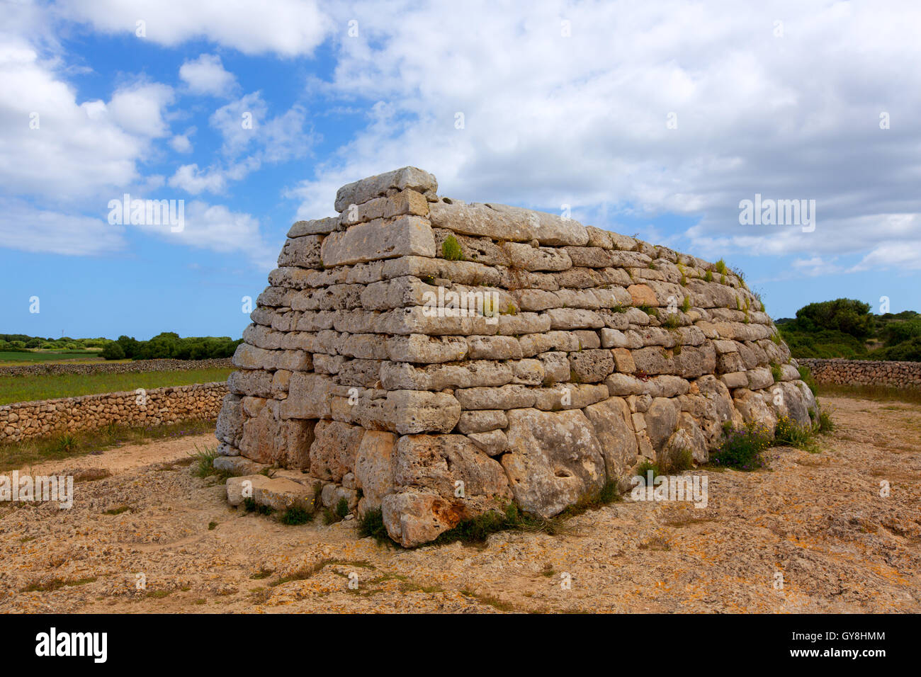 Menorca Ciutadella Naveta des Tudons megalithic tomb Stock Photo - Alamy